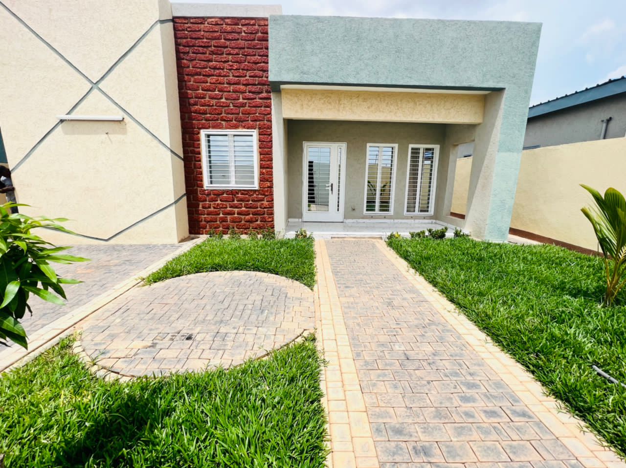 UNE MINI VILLAS MEUBLEES DE TYPE F3 EN LOCATION DANS LE QUARTIER ...